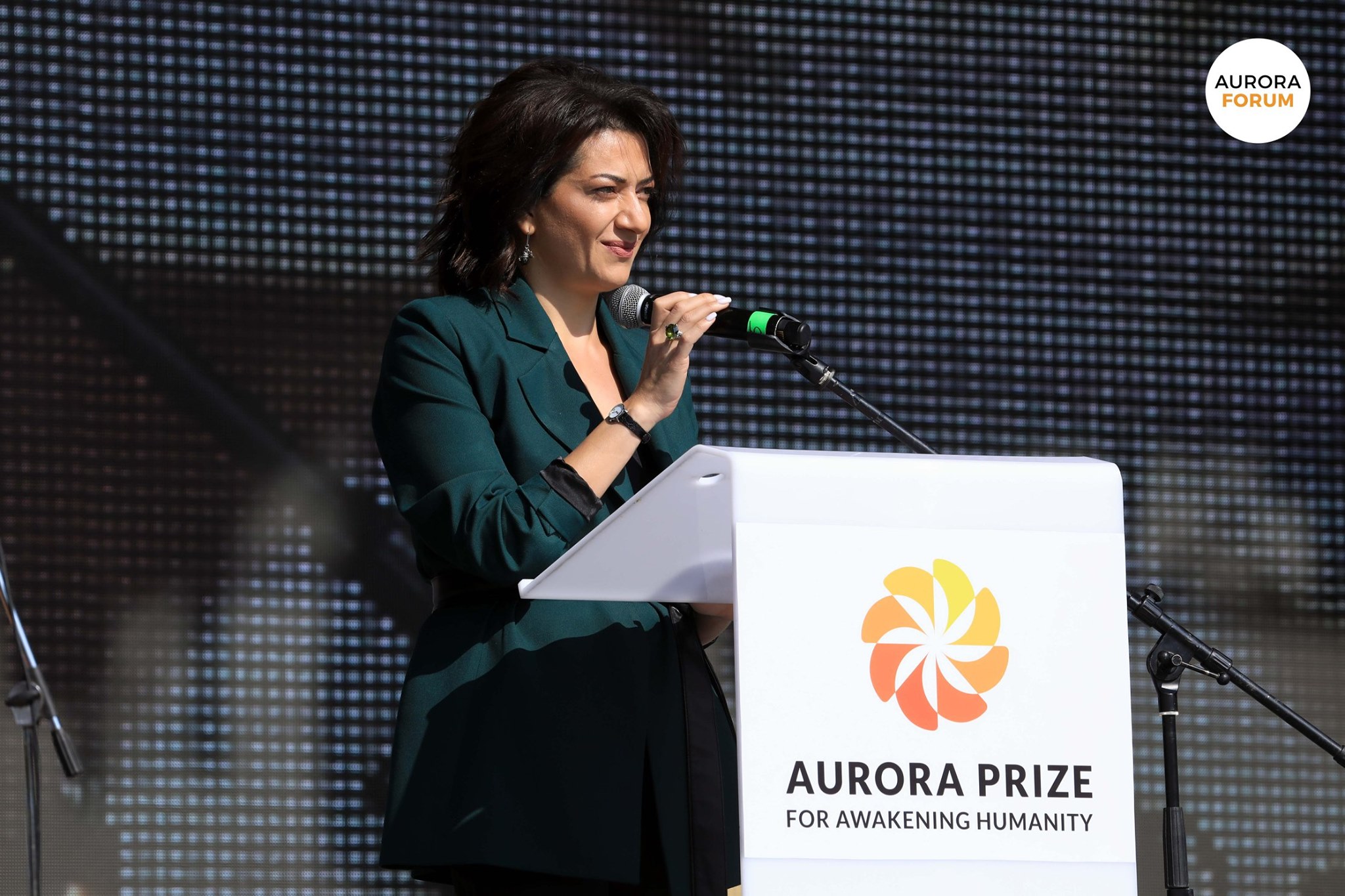 Armenian PM’s wife invites Azerbaijani First Lady Mehriban Aliyeva to ...