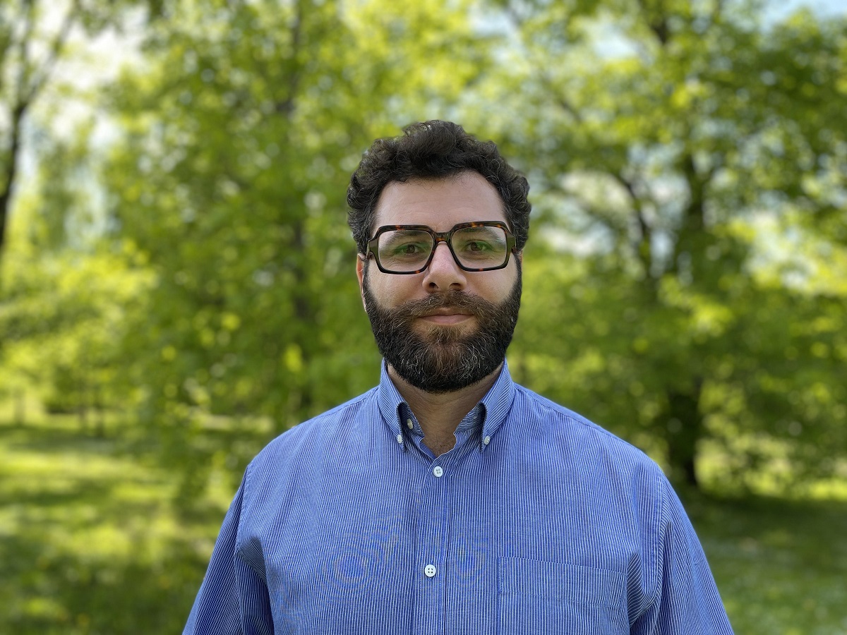 Tourists explore Armenian culture during 'family dinners' in Armenia